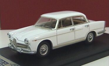 2000/2600 - Scale Models